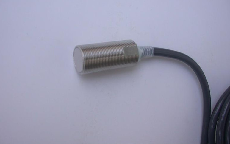 magic eye sensor ,OMRON E2E-X5E1 DC 12-24 V , komori original printing ...